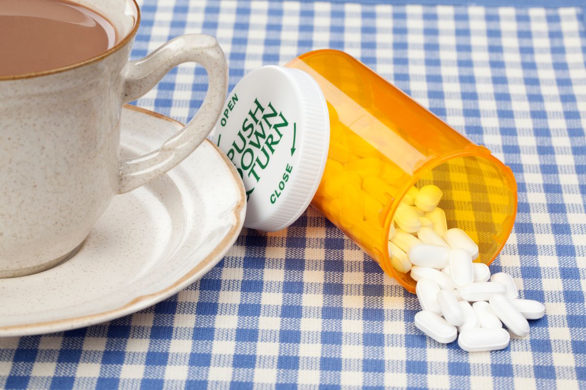 Kava ir vaistai: kurių vaistų geriau nevartoti kartu su kava